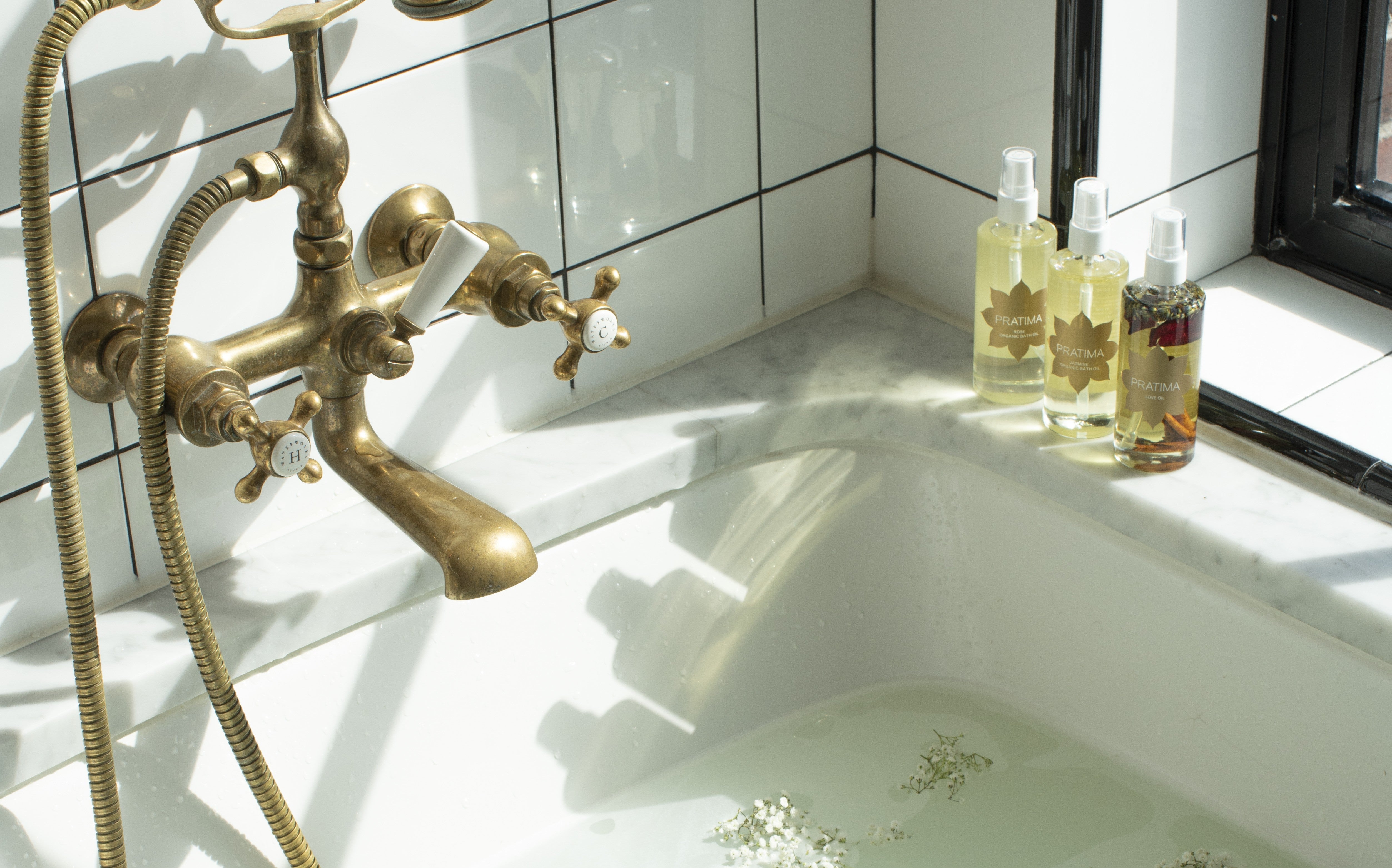 Organic Bath Oils for Nourished Skin | PRATIMA Skincare